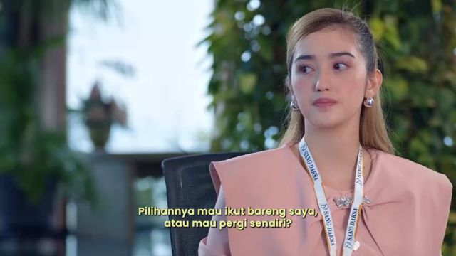 In a rush, but Feby ask Leo to wait to just put on lipstick! | Leo in February - ชมวิดีโอออนไลน์ ...