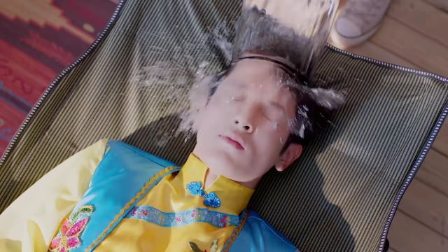 Trailer：Pewaris kaya mencari cinta tapi malah tertipu oleh online ...