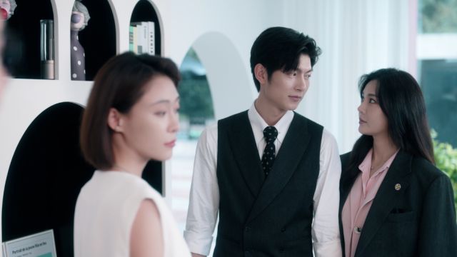 EP10: Present, is Present - - China - TV - Romance - Suspense - Fan Zhixin,Tu Bing,Wu Haoze,Liu ...