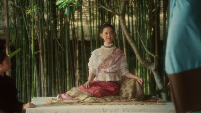 EP05B: The Hidden Moon - Watch HD Video Online - iflix