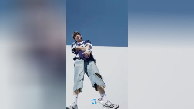 YAO ZIHAO's Casual Look - Watch HD Video Online - iflix