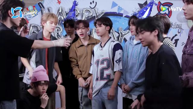 Trainee Birthday Party: Warm-hearted Boys in Joy - Free - Thailand ...