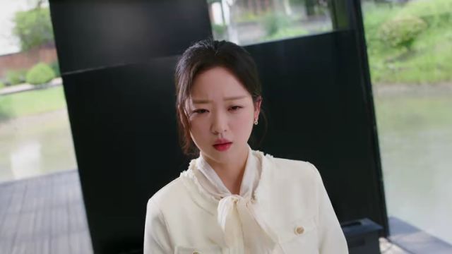 EP20: Istri yang Bisu - Tonton Video HD Secara Daring - iflix